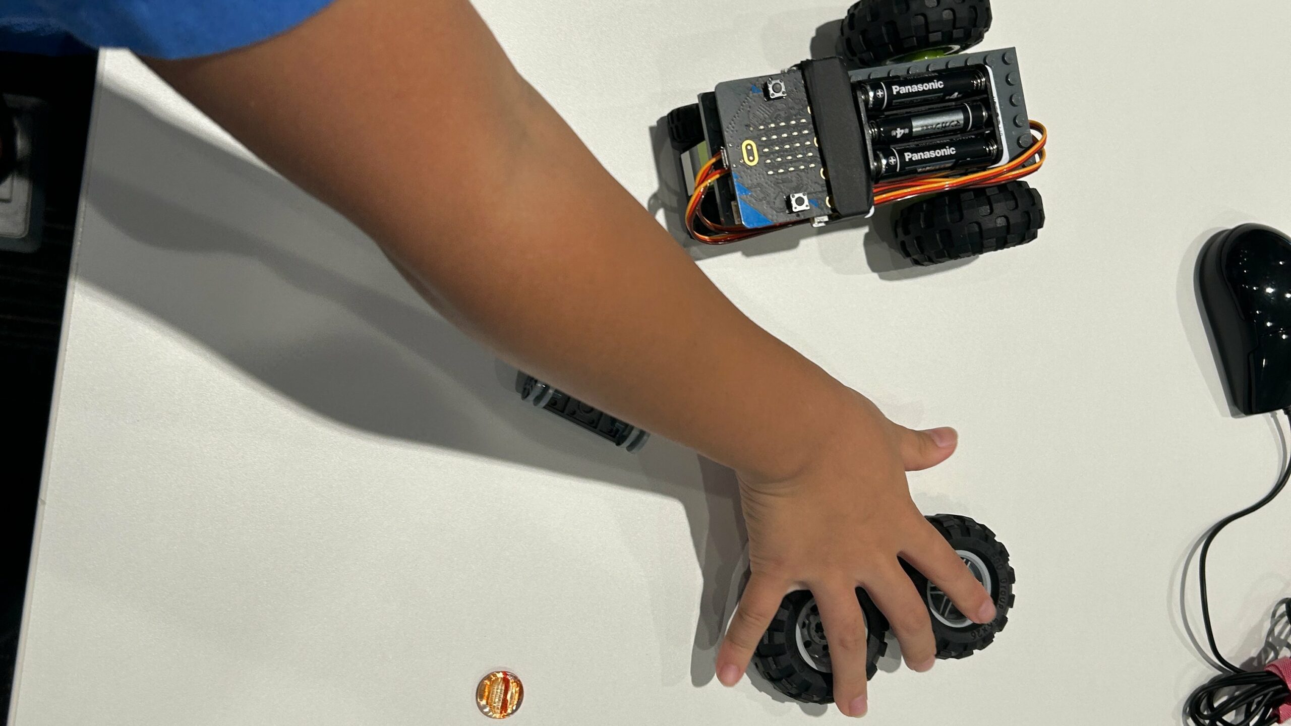 CoderDojo Onna@OIST -The community of free, local coding clubs for kids and teens-